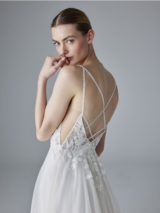 Ailidh - Wedding World